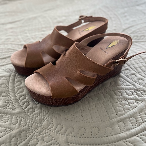 Volatile | Shoes | Volatile Wedge Sandals | Poshmark